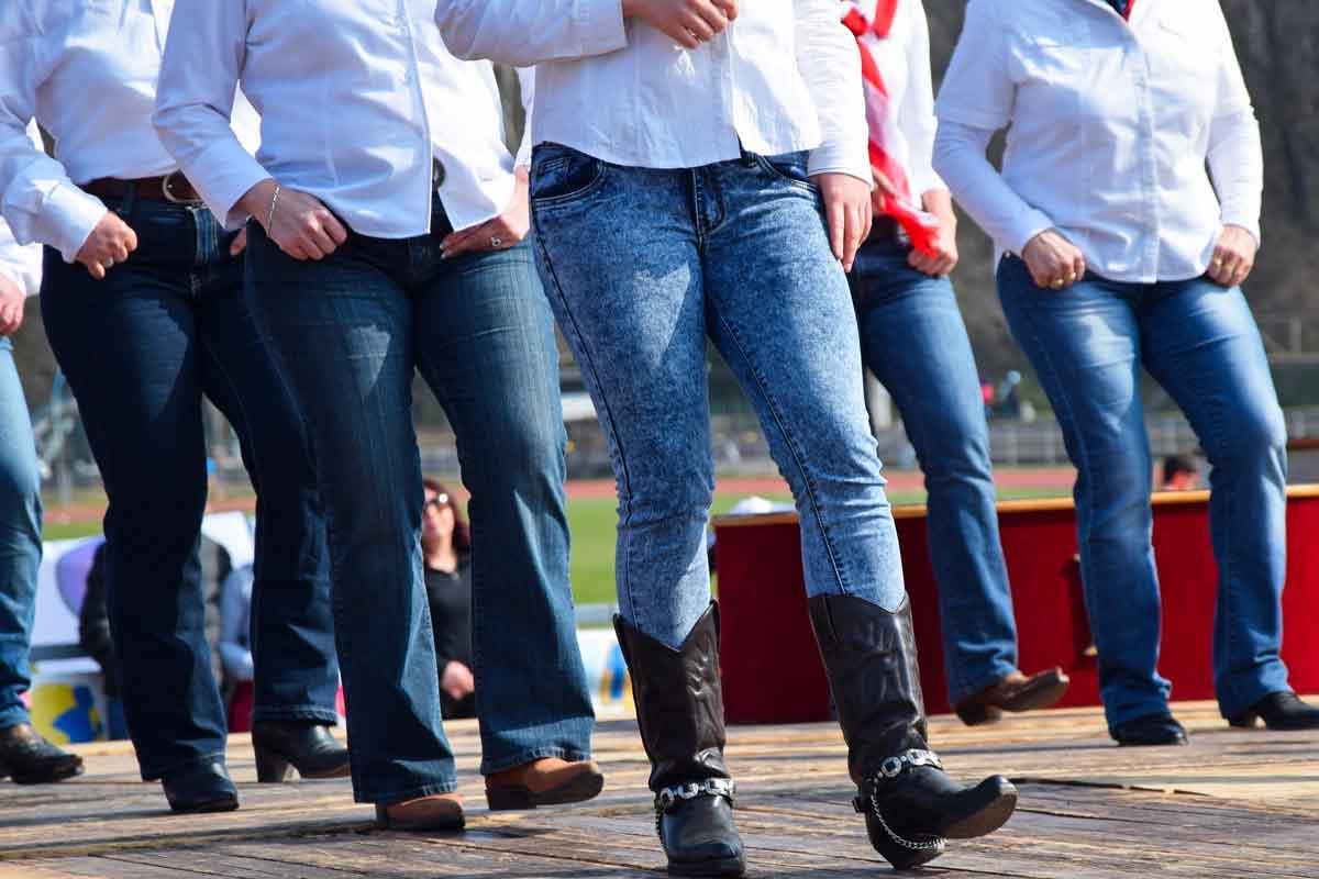 Cours de danse country - Activité team building - Happy Unity